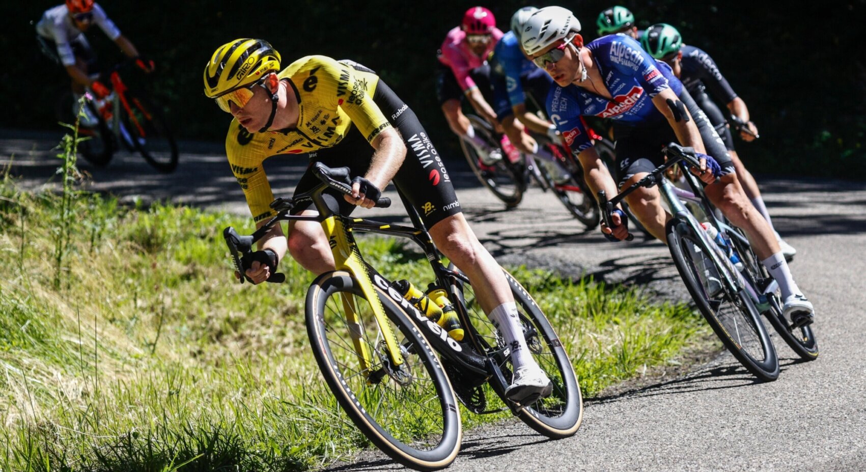 Team Visma | Lease a Bike | Liveblog Tour Auvergne - Rhône-Alpes:…